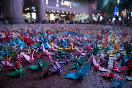 Paper Crane Origami Figures Sit Circle Editorial Stock Photo - Stock ...