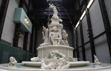 KARA WALKER'S SCULPTURE 'FONS AMERICANUS' ON Editorial Stock Photo ...