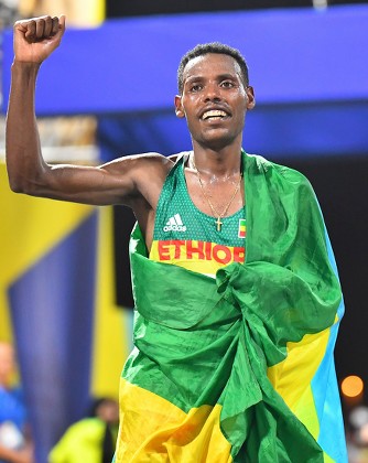 Lelisa Desisa Ethiopia Celebrates After Winning Editorial Stock Photo ...