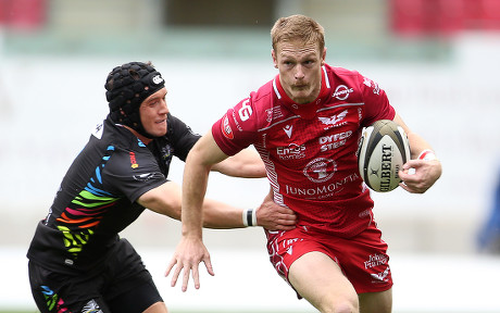 Johnny Mcnicholl Scarlets Challenged By Jamie Editorial Stock Photo ...