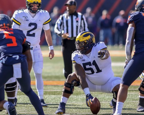 __COUNT__ NCAA Football University of Illinois vs Michigan University ...