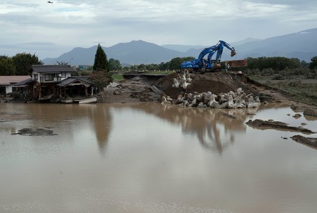 Construction Workers Attempt Emergency Restoration Dike Editorial Stock ...