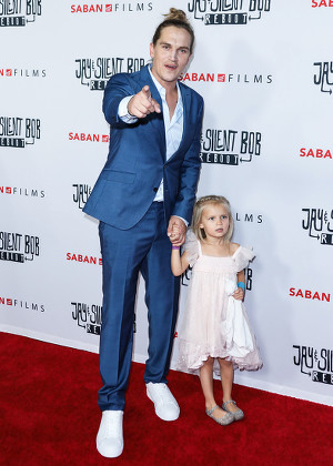 13 Logan lee mewes Stock Pictures, Editorial Images and Stock Photos ...