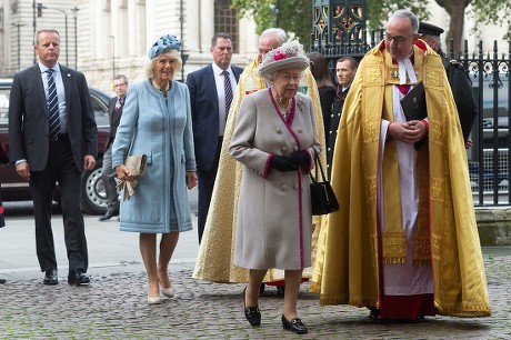 Queen Elizabeth Ii Duchess Cornwall Arrive Editorial Stock Photo ...