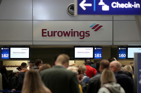 Passengers Queue Checkin Counters Eurowings Airline Editorial Stock ...