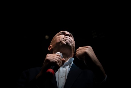 Iowa Democratic Wing Ding Dinner, Clear Lake, USA - 23 Oct 2019 Stock ...
