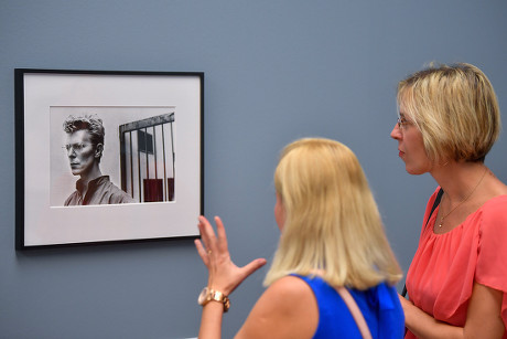 __COUNT__ imágenes de Exhibition of German photographer Helmut Newton ...