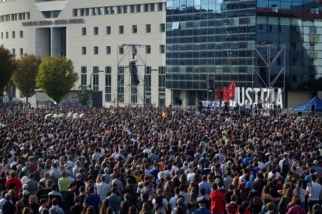 Thousands People Gather Outside Justice Palace Editorial Stock Photo ...