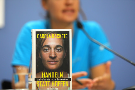 60 Italian navy captain Stock Pictures, Editorial Images and Stock ...