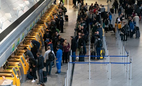 Passengers Wait Counter Lufthansa Terminal 1 Editorial Stock Photo ...