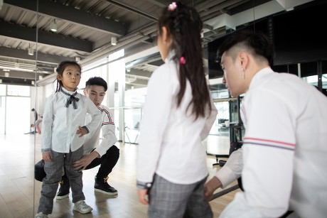 Modeling Teacher Chen Jingfeng R Conducts Editorial Stock Photo - Stock ...
