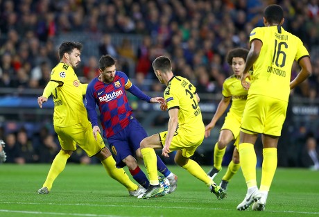 Lionel Messi Fc Barcelona Surrounded By Editorial Stock Photo - Stock ...