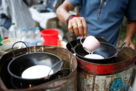 Bangladeshi Street Food Vendor Makes Sells Editorial Stock Photo ...