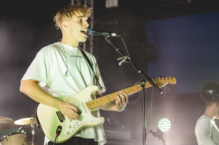 __COUNT__ imágenes de Sam Fender in concert at the O2 Academy, Leeds ...