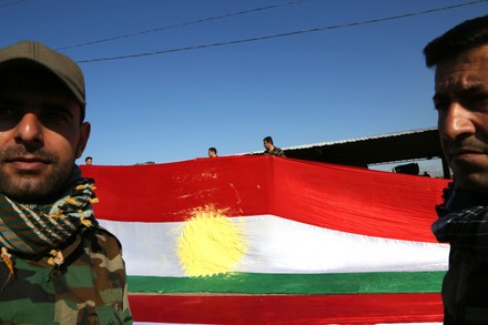 Kurdish Peshmerga Soldiers Pose Photos Next Editorial Stock Photo ...