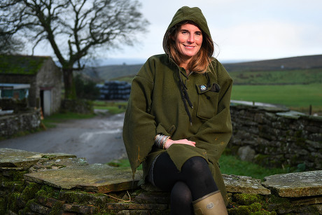 Amanda Owen Shepherdess 211118 Yorkshire Shepherdess Editorial Stock ...