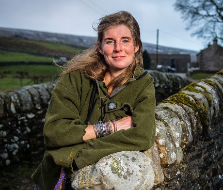 Amanda Owen Shepherdess 211118 Yorkshire Shepherdess Editorial Stock ...