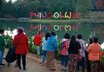 People Visit Flower Festival National Kandawgyi Editorial Stock Photo ...