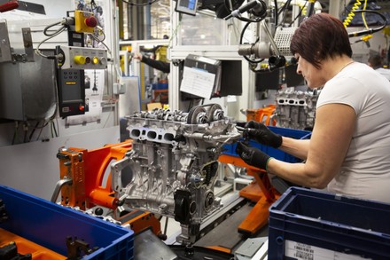 Engine Assembled By Worker Car Engine Editorial Stock Photo - Stock ...
