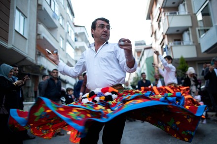 __COUNT__ Life of a 'Kocek' : Male dancer dressed in traditional ...