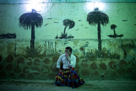 __COUNT__ Life of a 'Kocek' : Male dancer dressed in traditional ...