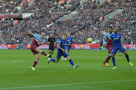 West Ham United v Everton, Premier League, Football, London Stadium ...
