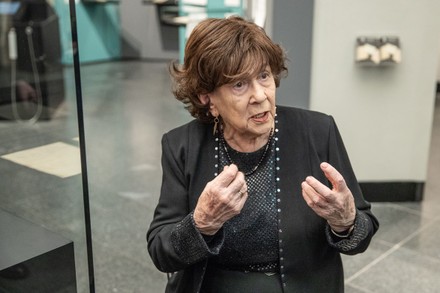 Holocaust Survivor Sheindi Millerehrenwald Speaks Journalists Editorial ...