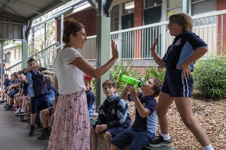 Year 34 Teacher Elyce Gresty Welcomes Editorial Stock Photo - Stock ...