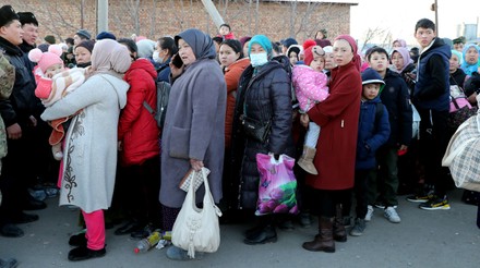 Dungan Refugees Leave Village Bularbatyr After Editorial Stock Photo ...