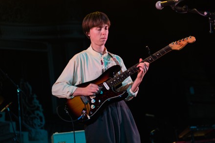 Hand Habits in concert at Eventim Apollo in London, UK - 11 Feb 2020 ...