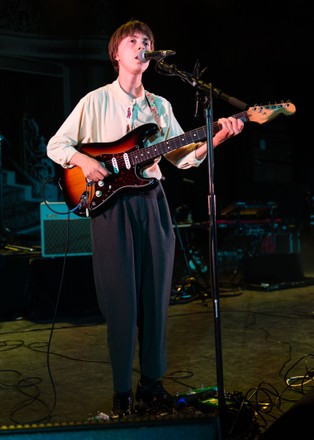 Hand Habits in concert at Eventim Apollo in London, UK - 11 Feb 2020 ...