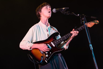 Hand Habits in concert at Eventim Apollo in London, UK - 11 Feb 2020 ...