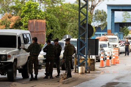 Brazilian Soldiers Inspect Cars On Venezuelan Editorial Stock Photo ...
