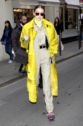 250 Neon yellow suit Stock Pictures, Editorial Images and Stock Photos ...