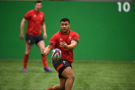 Leon Brown During Training Editorial Stock Photo - Stock Image ...