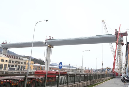 Fotos de stock de construction replacement morandi bridge genoa ...
