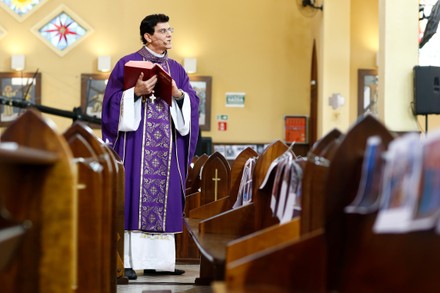 Brazilian Priest Reinaldo Manzotti Officiates Mass Editorial Stock ...