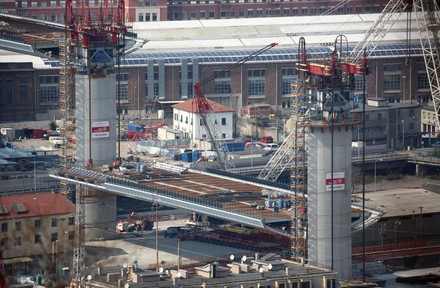 construction replacement morandi bridge genoa Stock Photos (Exclusive ...
