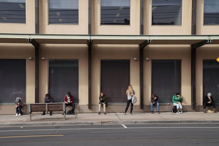 People Queue Outside Centrelink Office Preston Editorial Stock Photo ...