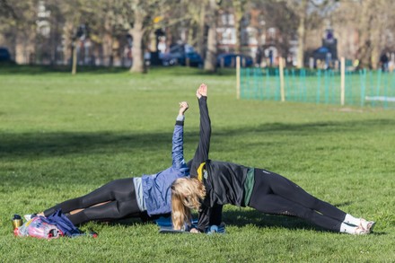 People Get Out On Clapham Common Editorial Stock Photo - Stock Image ...
