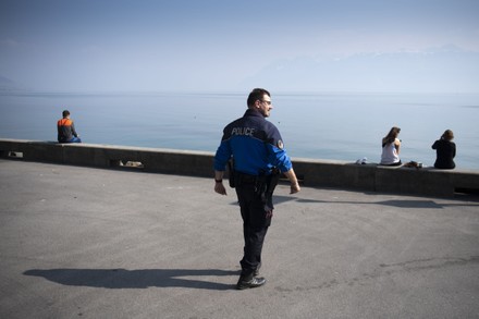 Lausannes Police Officers Patrol Prevent Gathering Editorial Stock ...