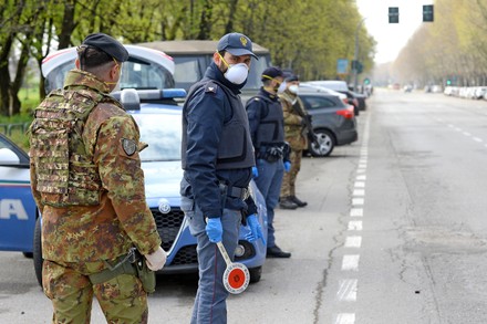 Italian Soldiers Law Enforcement Officers Conduct Editorial Stock Photo ...