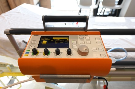 Portable Oxygen Respirator Coronavirus Isolation Room Editorial Stock ...