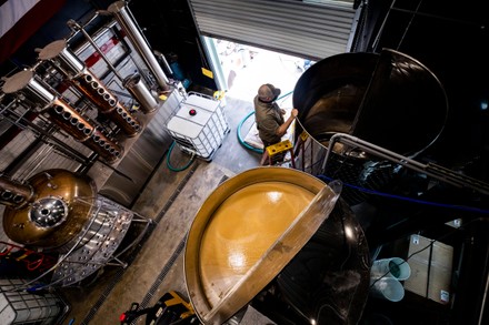 Simon Haxton Portuguese Bend Distilling Gastropub Editorial Stock Photo ...
