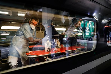 Medical Staff Embark Patient Infected Covid19 Editorial Stock Photo ...