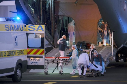 86 Aboard ambulances Stock Pictures, Editorial Images and Stock Photos ...