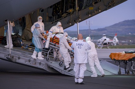 86 Aboard ambulances Stock Pictures, Editorial Images and Stock Photos ...