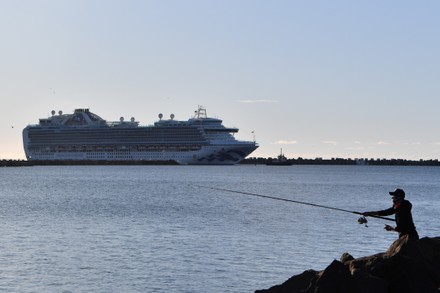 Ruby Princess carrying crew only onboard docks at Port Kembla ...