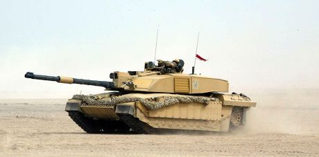 37 Challenger 2 tanks Stock Pictures, Editorial Images and Stock Photos ...