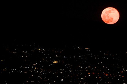 Red Supermoon Rises Behind Mt Vesuvius Editorial Stock Photo - Stock Image | Shutterstock